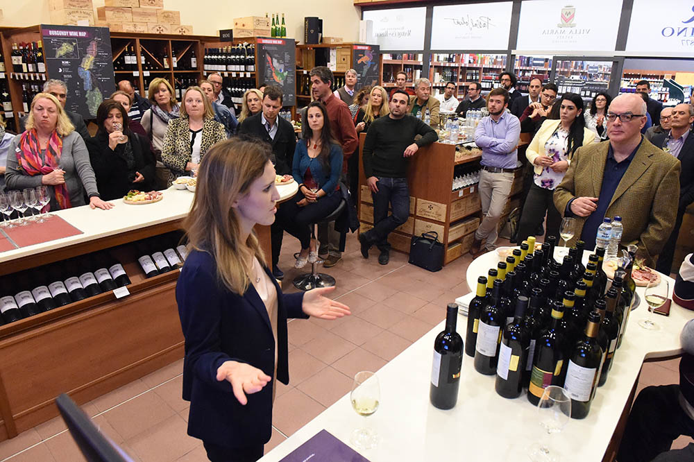 Il-produttriċi tal-inbid Julia Walch f’Malta