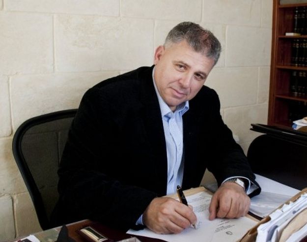 Il-PN jistaqsi lill-Pulizija jekk hix tinvestiga lil Anton Refalo