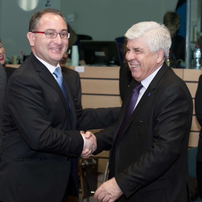 "Sfidi ġodda għall-produtturi Maltin tal-ħalib" - Roderick Galdes ...