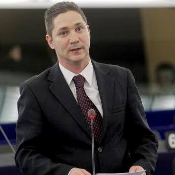 Joseph Cuschieri bidel il-ħsieb u se joħroġ għall-elezzjoni