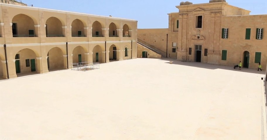 Filmat: Parti mill-Forti Sant'Iermu se sservi bħala mużew militari