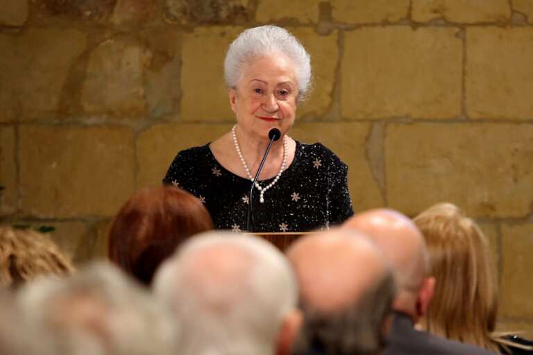 Poeżiji, kitbiet u kanzunetti jfakkru lil Lino Spiteri - Newsbook