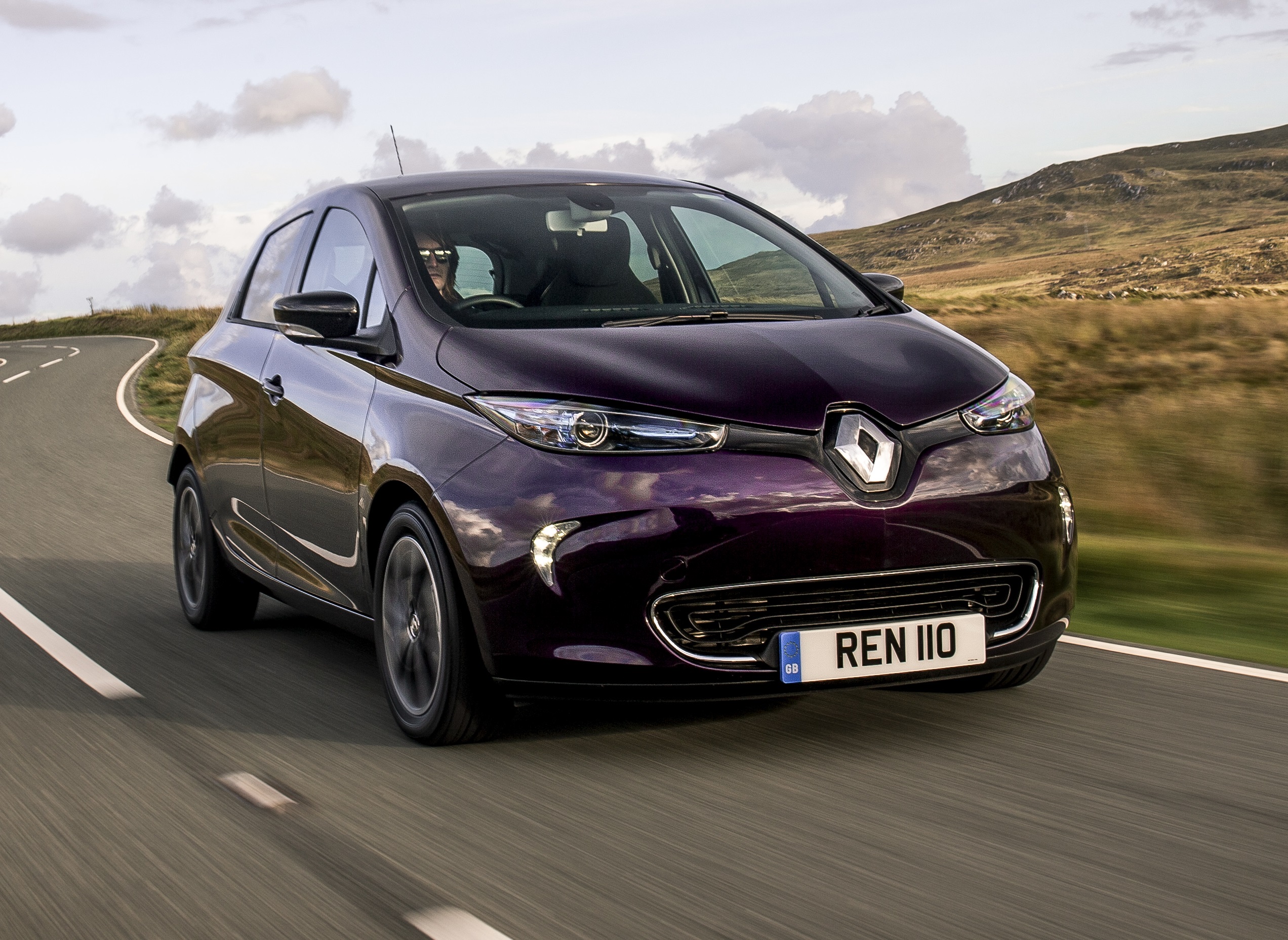 Renault celebrates 200,000 electric vehicle sales across Europe