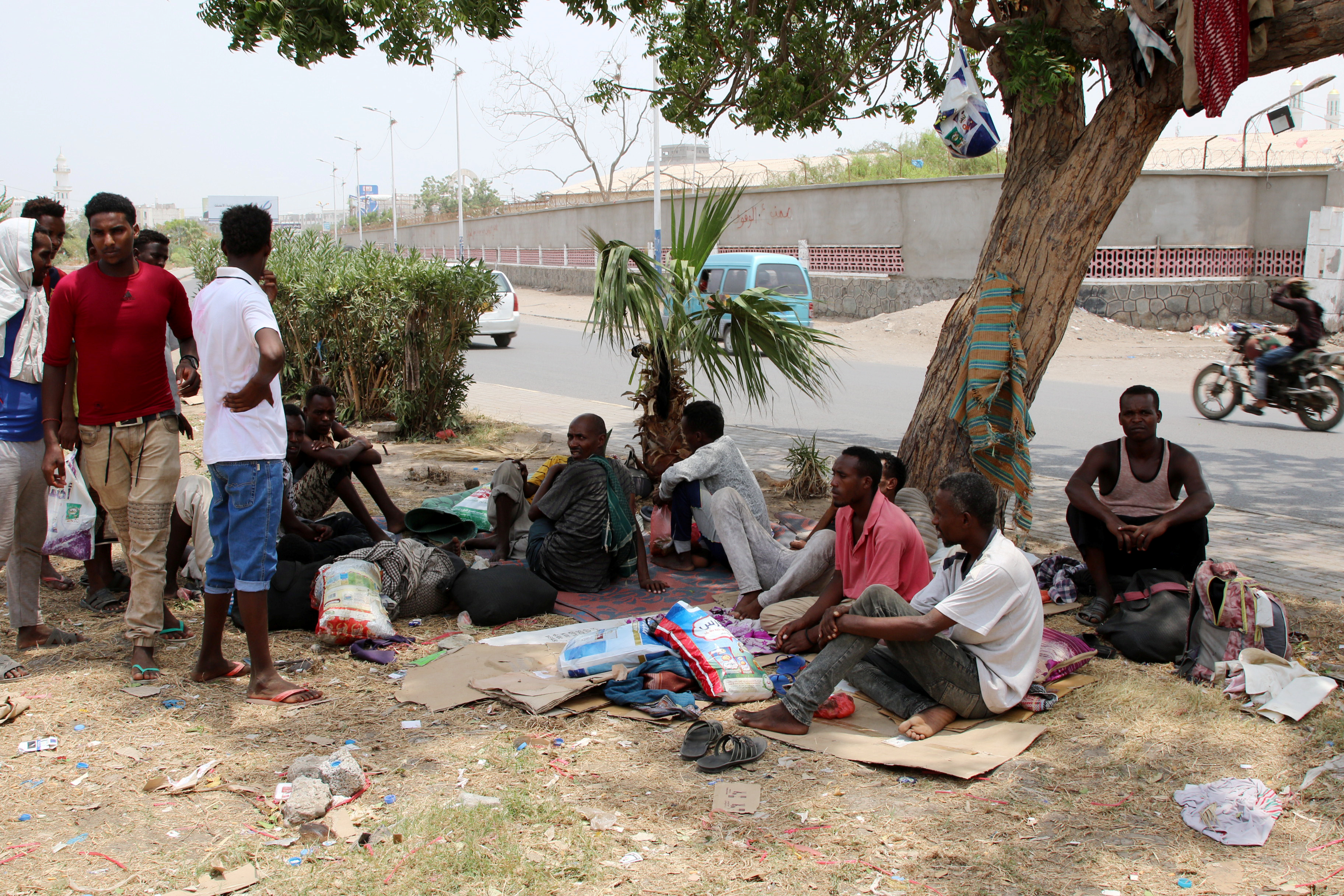 Ethiopian migrants die of hunger and thirst in stranded boat - U.N. agency