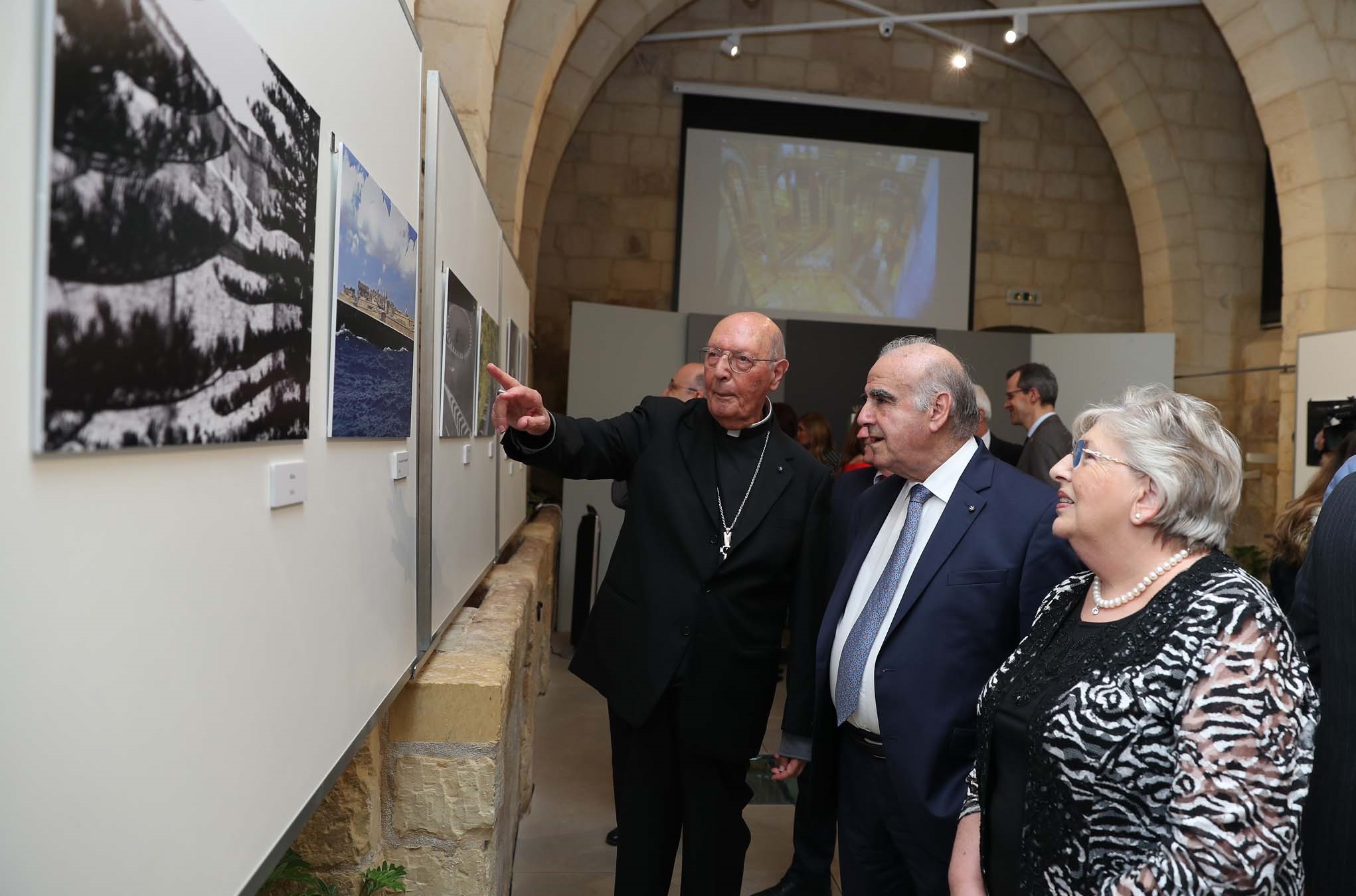 Cardinal Prospero Grech's photography exhibition at President's palace ...