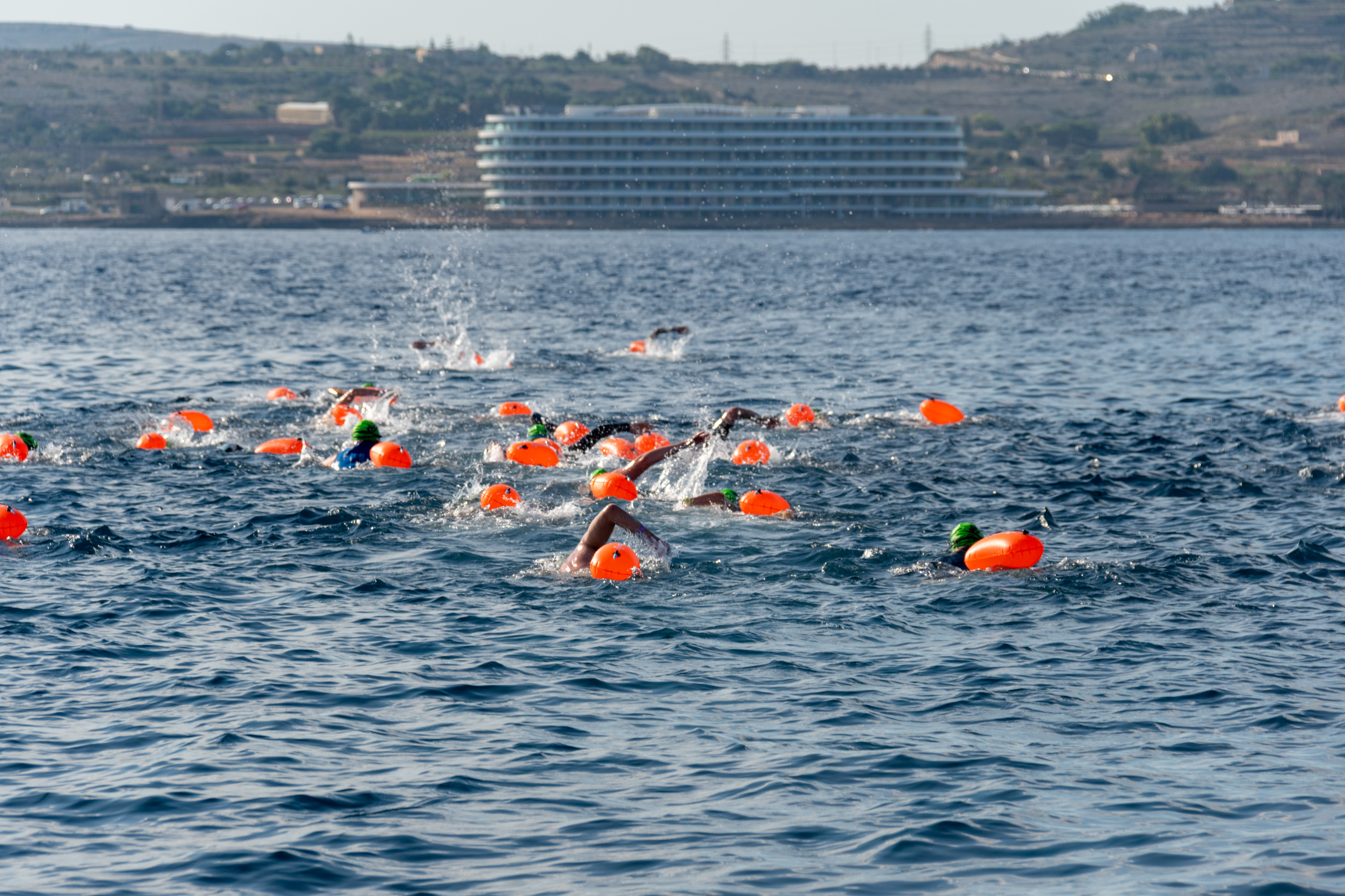200 għawwiem jieħu sehem fl-X-Waters f'Malta - Newsbook