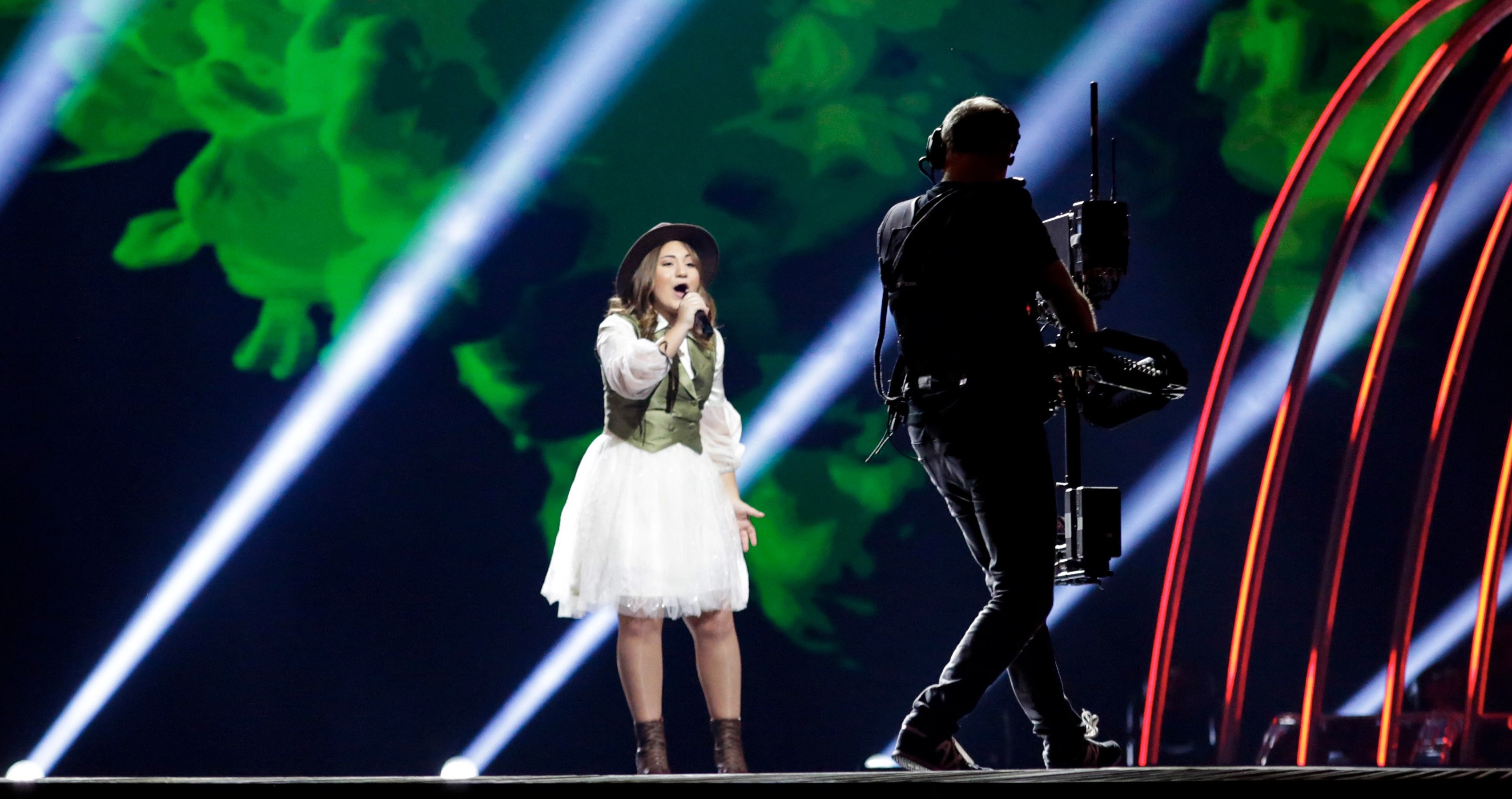 Filmat: Segwi t-tieni prova tal-kantanti