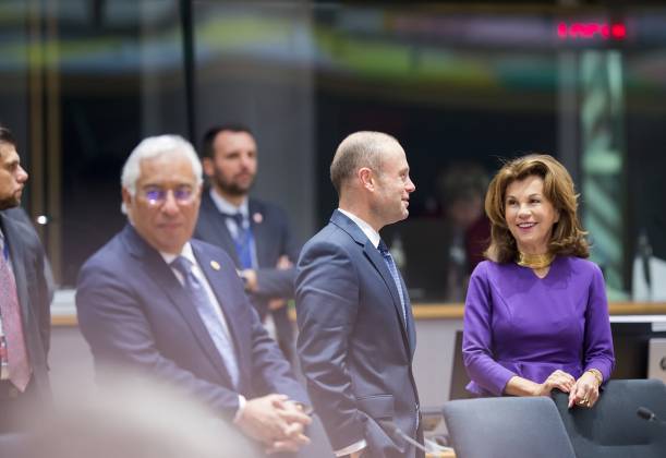 Kontroversja dwar il-post ta’ Muscat fir-ritratt tal-Kunsill Ewropew ...