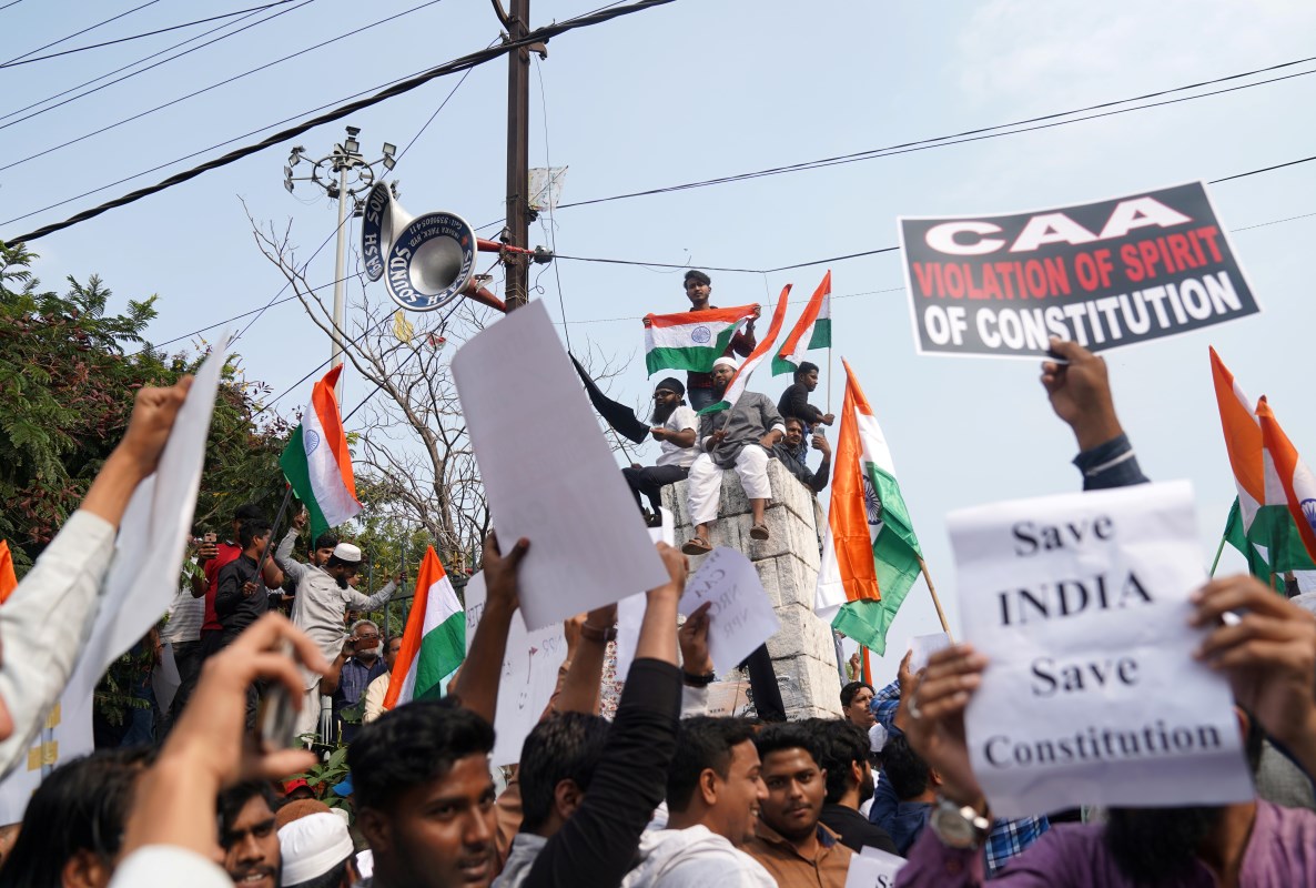 Tens of thousands march in southern India to protest citizenship law