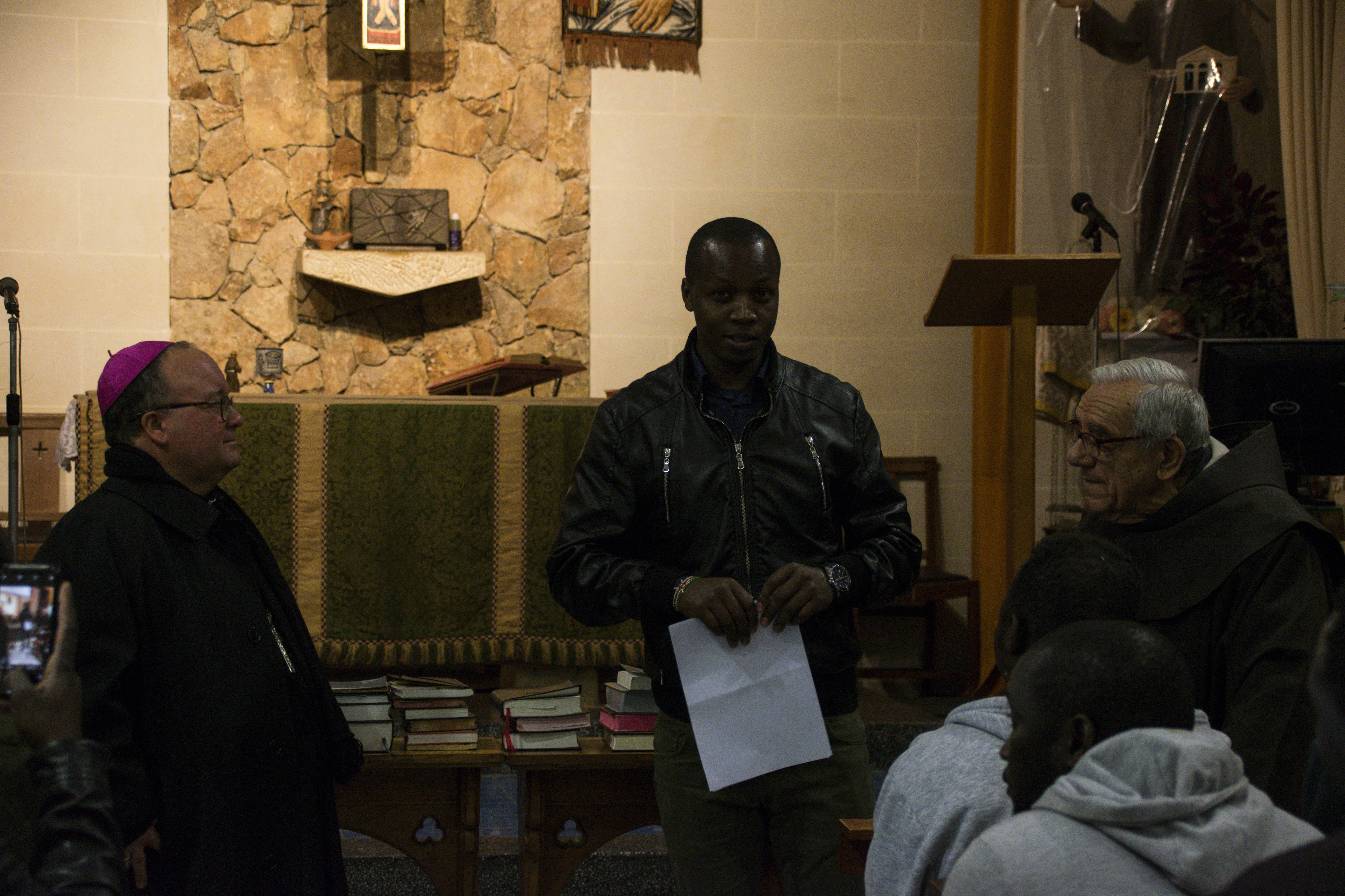 Filmat: “Talabni ngħinu għax kien waħdu” – volontier dwar Patri Dijonisju