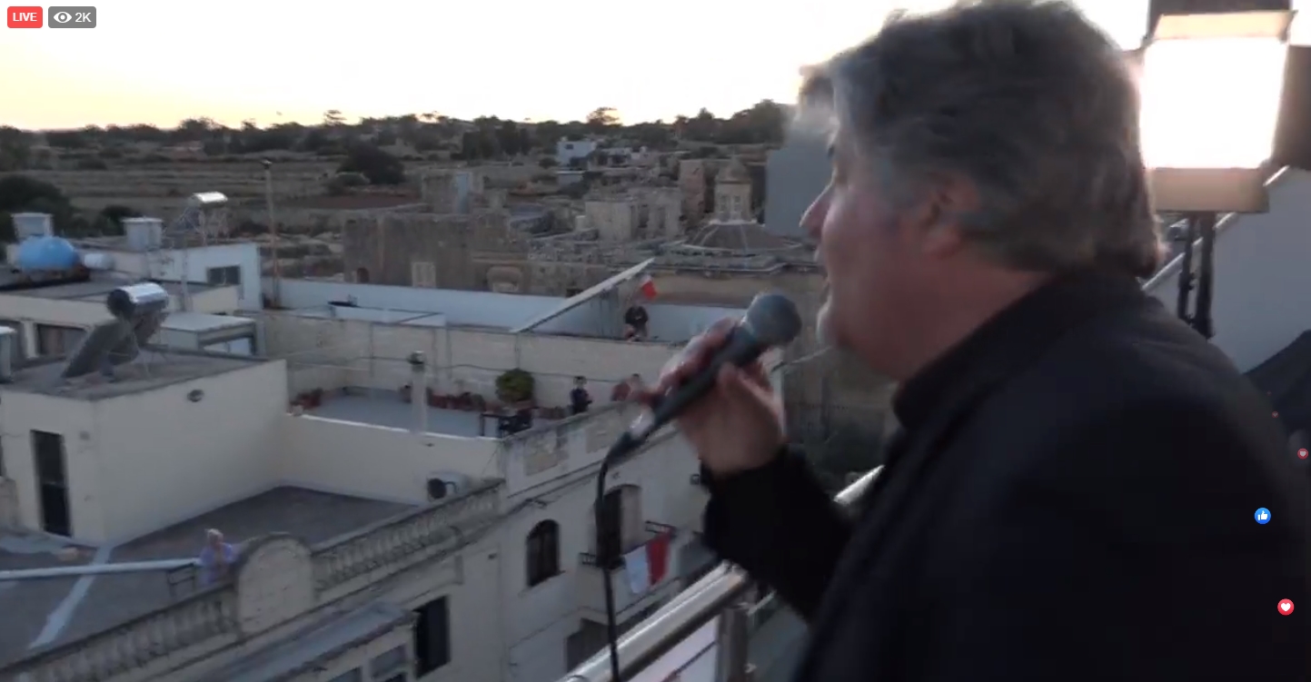 Live: Ivan Grech b'kunċert mit-terrazzin