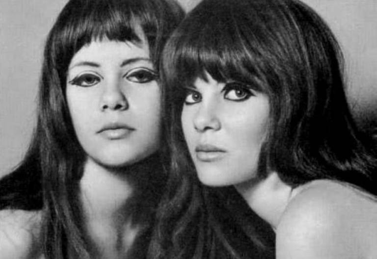 Awdjo: Bħal-lum kienu twieldu l-atturi tewmin Maltin Mary u Madeleine ...