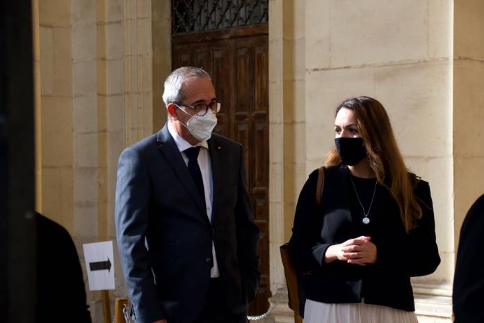 Craus does not recall taking Schembri and Theuma's photo - Newsbook