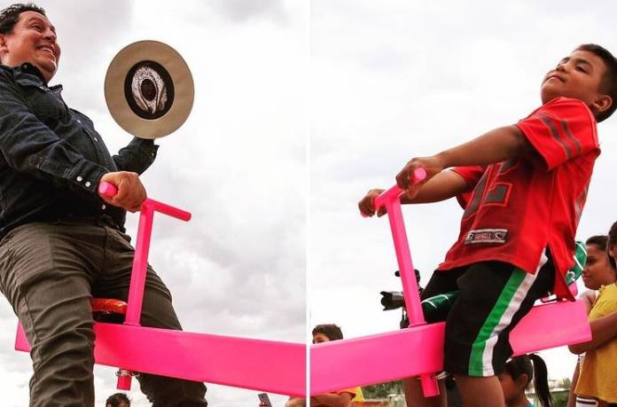 US-Mexico border seesaw installation wins ‘Design Of The Year’ for 2020 ...