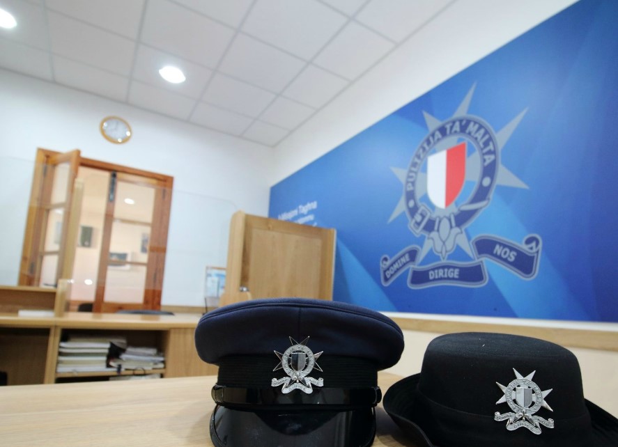 Retired policeman injured in accidental shooting awarded €10,000 in damages