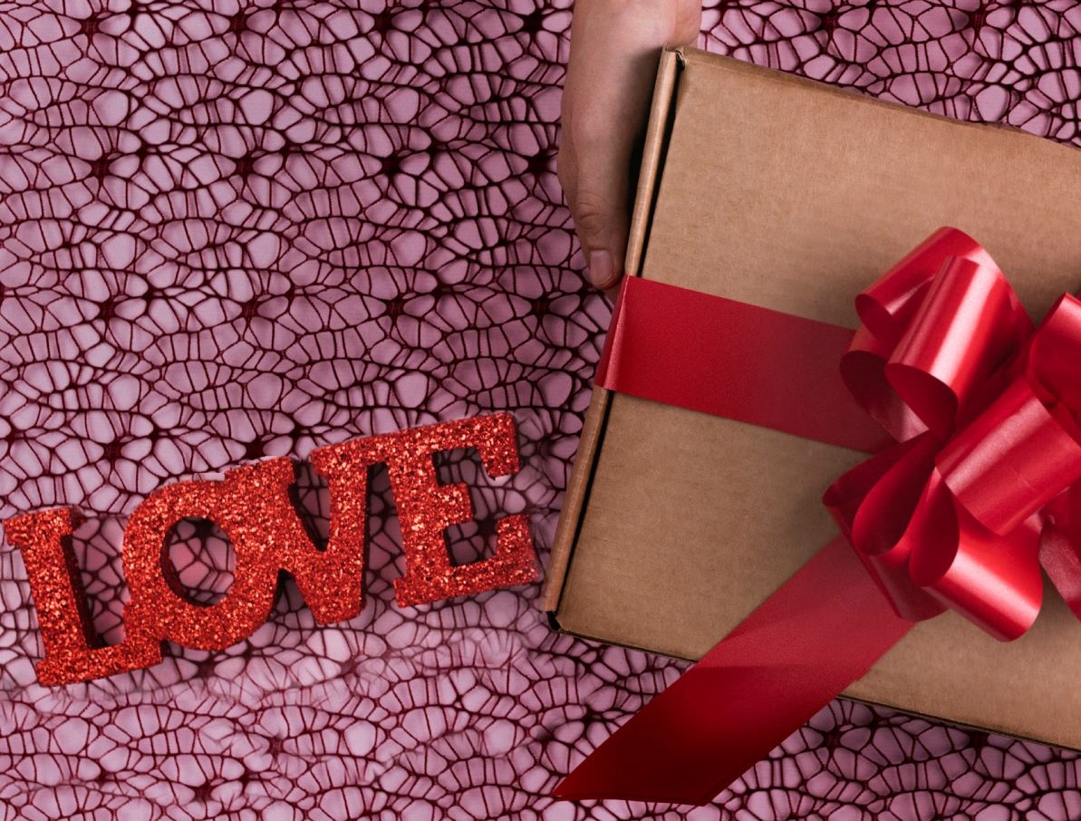 Earn safe points this Valentine’s Day with BOV cards