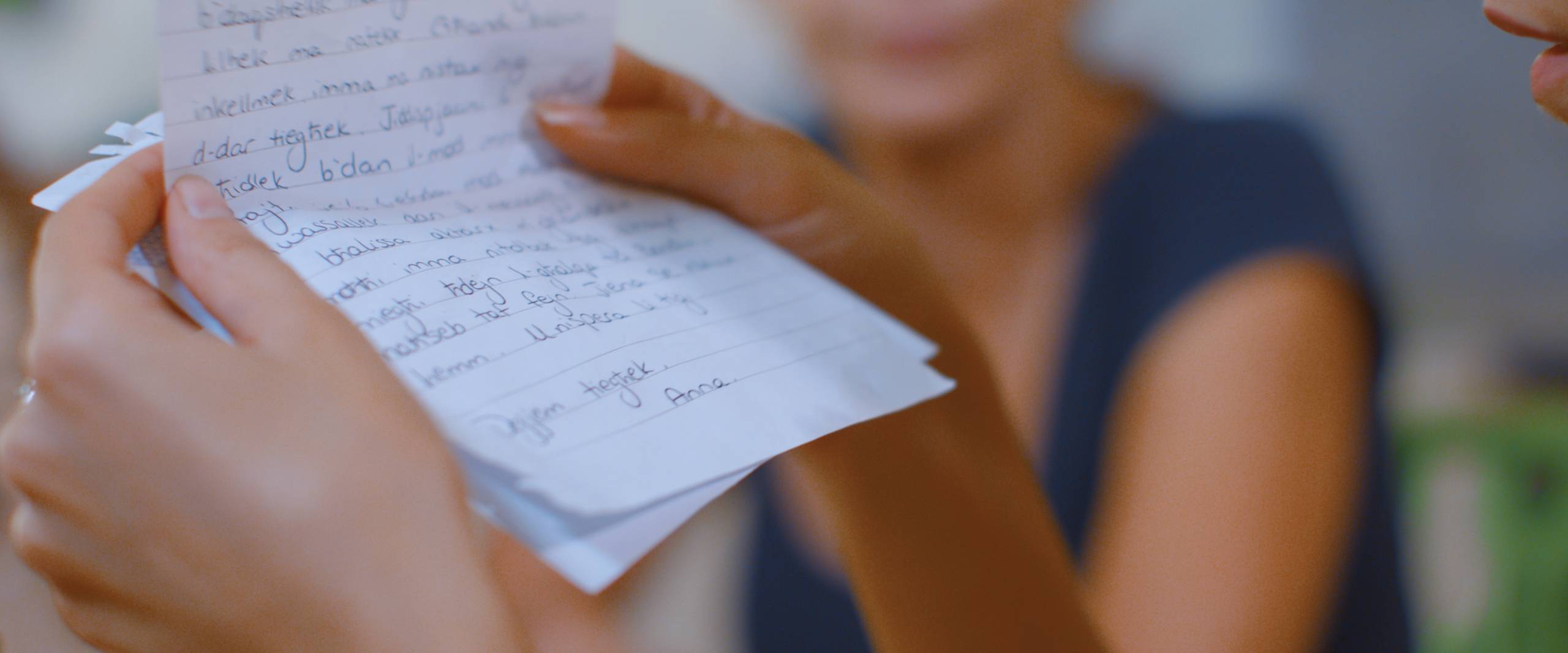 Filmat: Min hi Anna? Xi trid minn Elena?