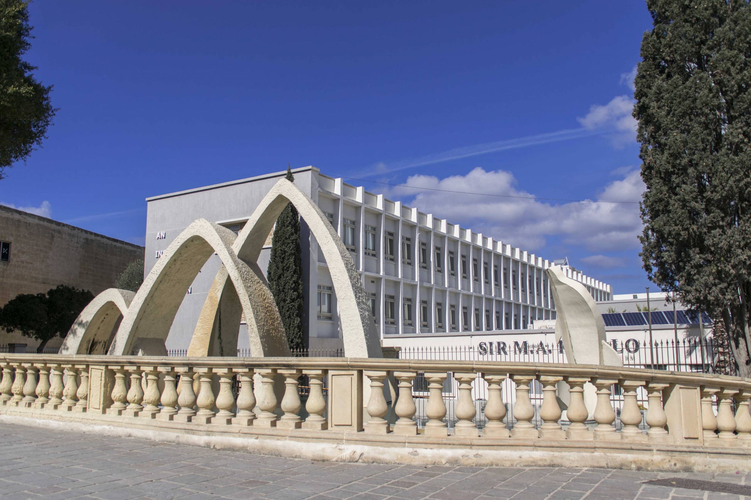 Skema ta' xogħol bi qliegħ ta' €500 għal studenti Għawdxin fis-sajf