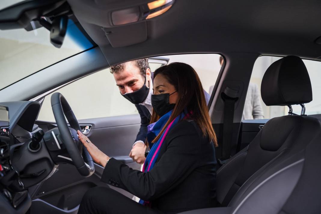 Watch: eCabs on the path to be 100% green by 2025