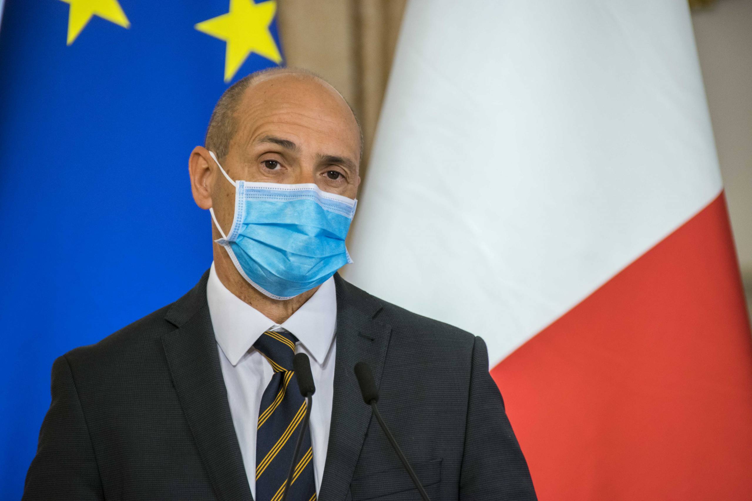 Fearne warns against repeating Covid-19 mistakes