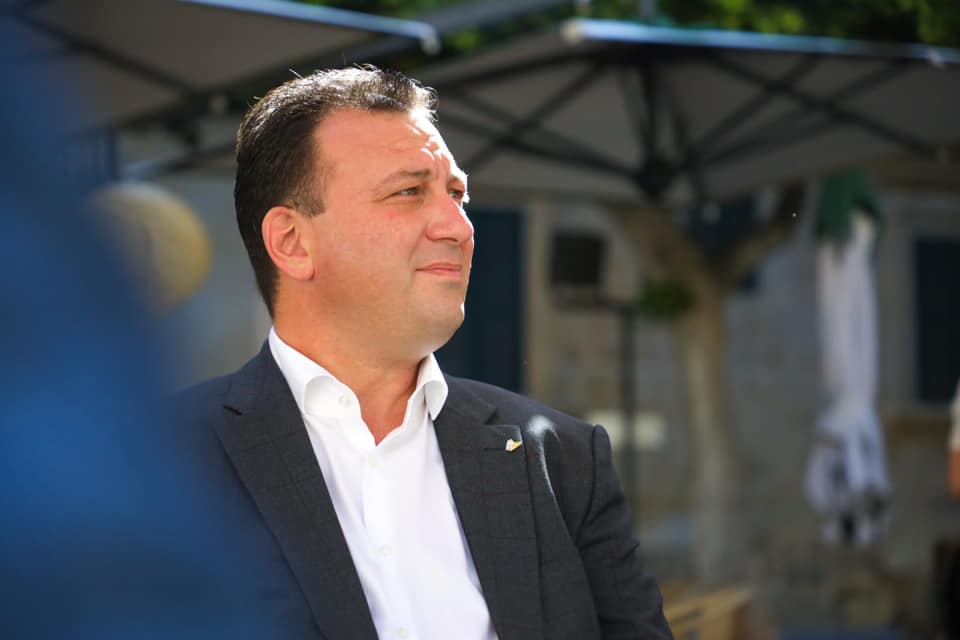 'Why is Abela rehabilitating a crook?': Cassola questions Johann ...