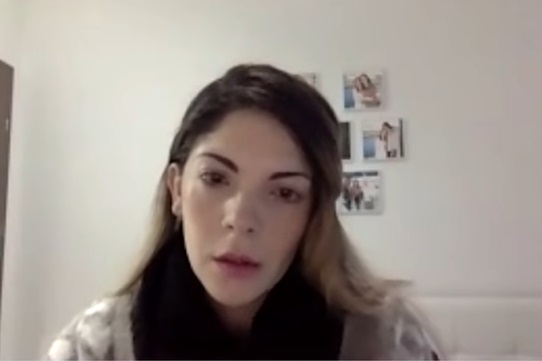 Filmat: Il-PM jagħti l-aħbar lil Mandy Vella li se tirċievi l-mediċina ...