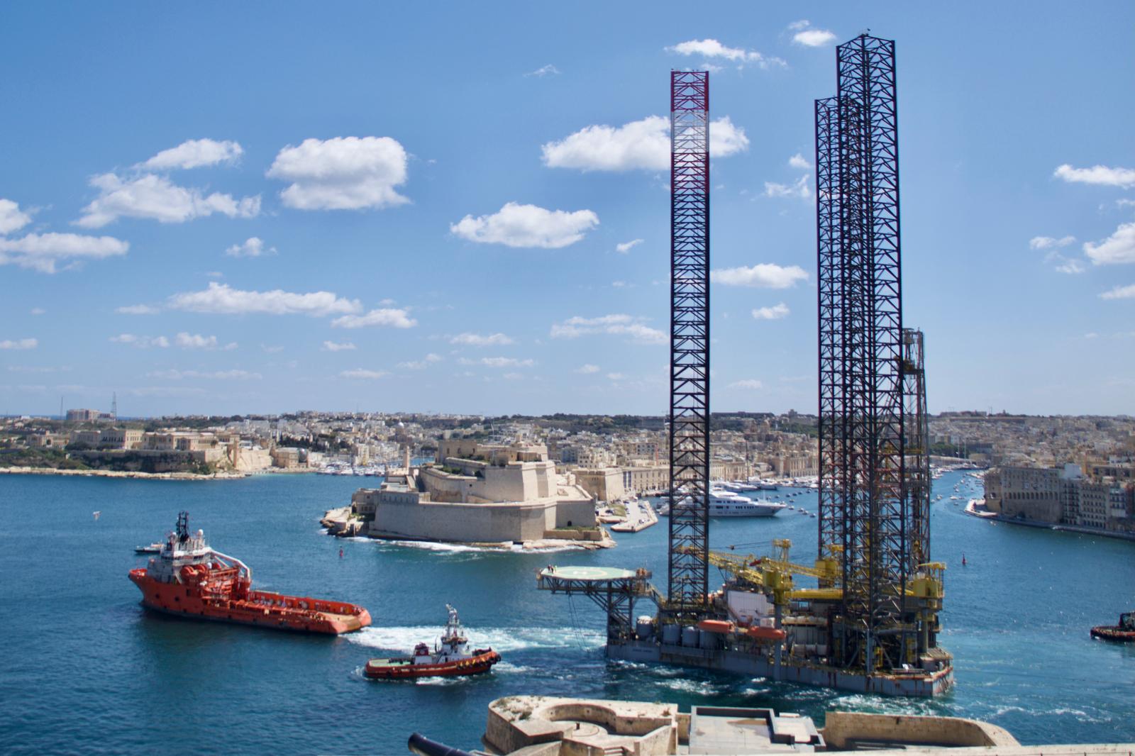 Ritratti: Jitneħħa l-aħħar rigg mill-Port il-Kbir - Newsbook