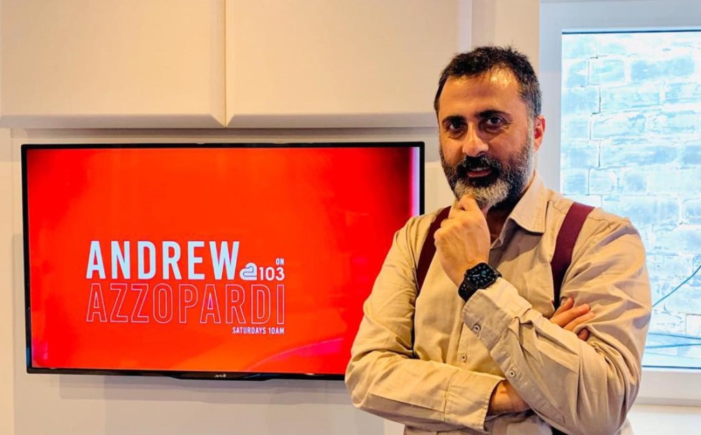“Inkomplu nsegwu u nagħmlu l-istejjer” – Andrew Azzopardi
