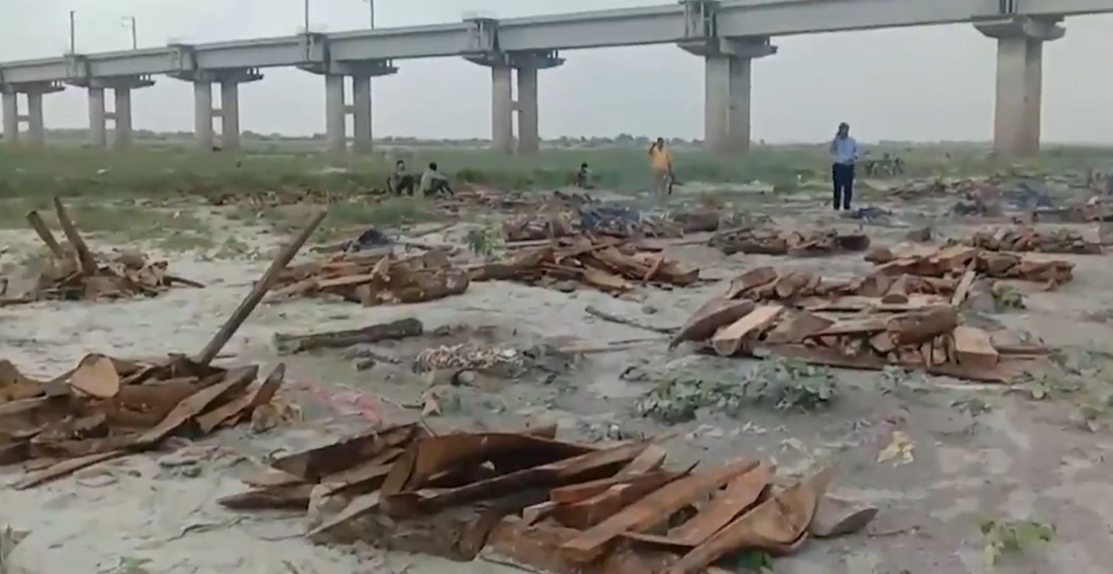 Shallow Covid graves flushed out of the Ganges