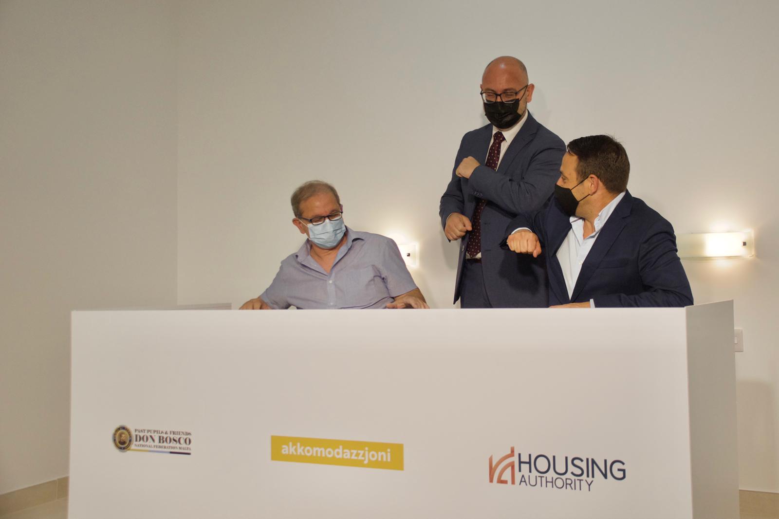 Anzjani u żgħażagħ se jibdew jgħixu flimkien biex jgħinu lil xulxin ...