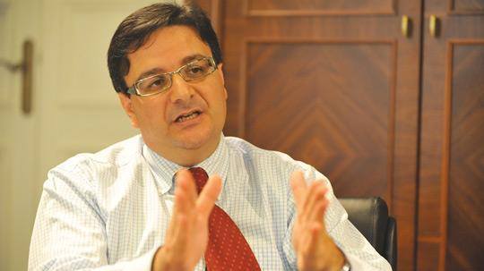 Tonio Fenech jirribatti lil Joseph Muscat - Newsbook