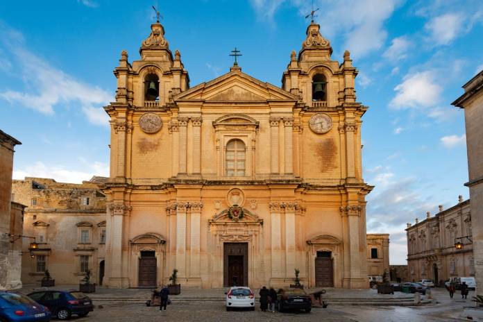 Il-Bastun ta’ San Ġużepp għall-qima fil-Katidral