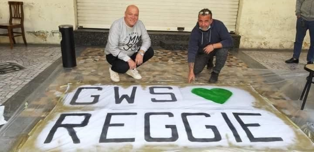 Il-partitarji Furjaniżi jħejju messaġġ ta' kuraġġ għal Reggie Cini ...