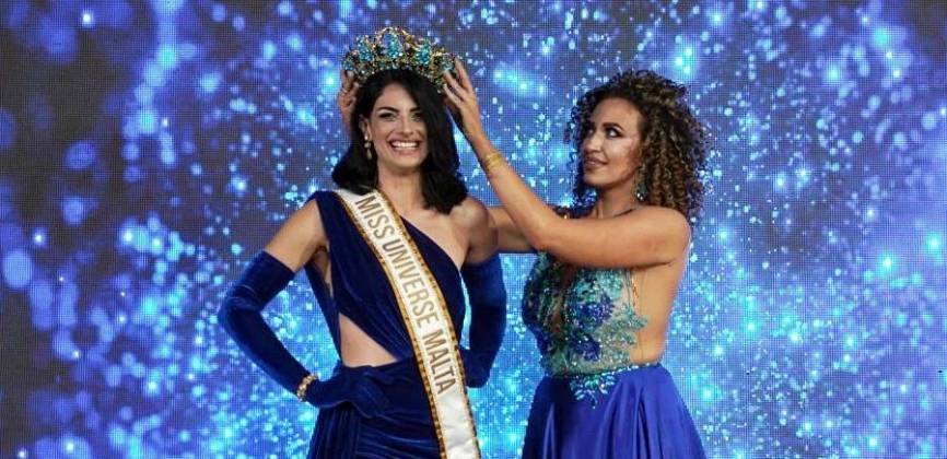 Maxine Formosa Gruppetta magħżula bħala Miss Universe Malta 2022 - Newsbook