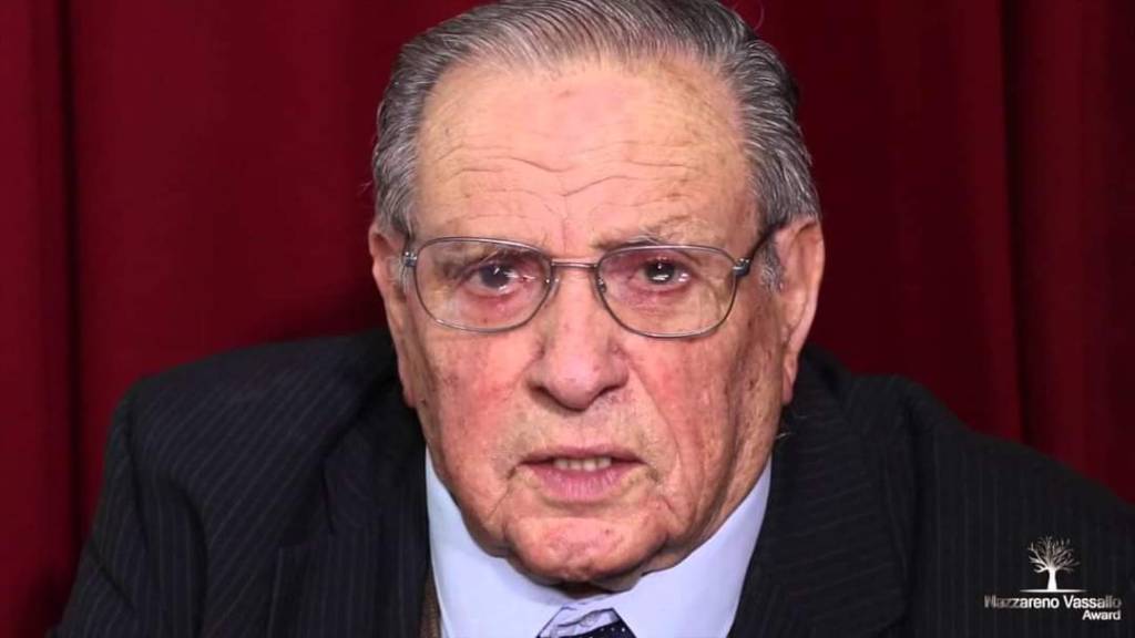 Imut Prof. John Rizzo Naudi