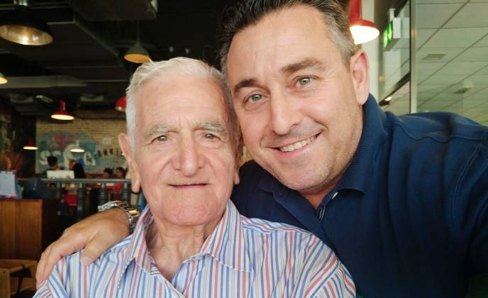 Imut missier Bernard Grech