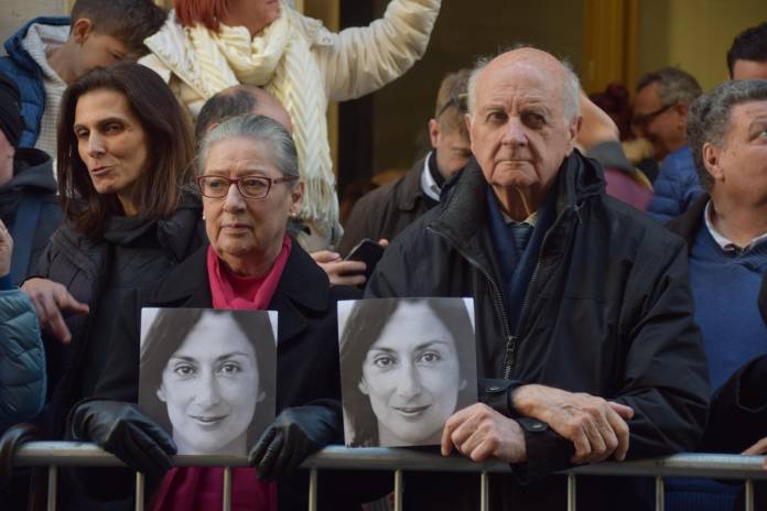Tmut Rose Vella, omm Daphne Caruana Galizia - Newsbook