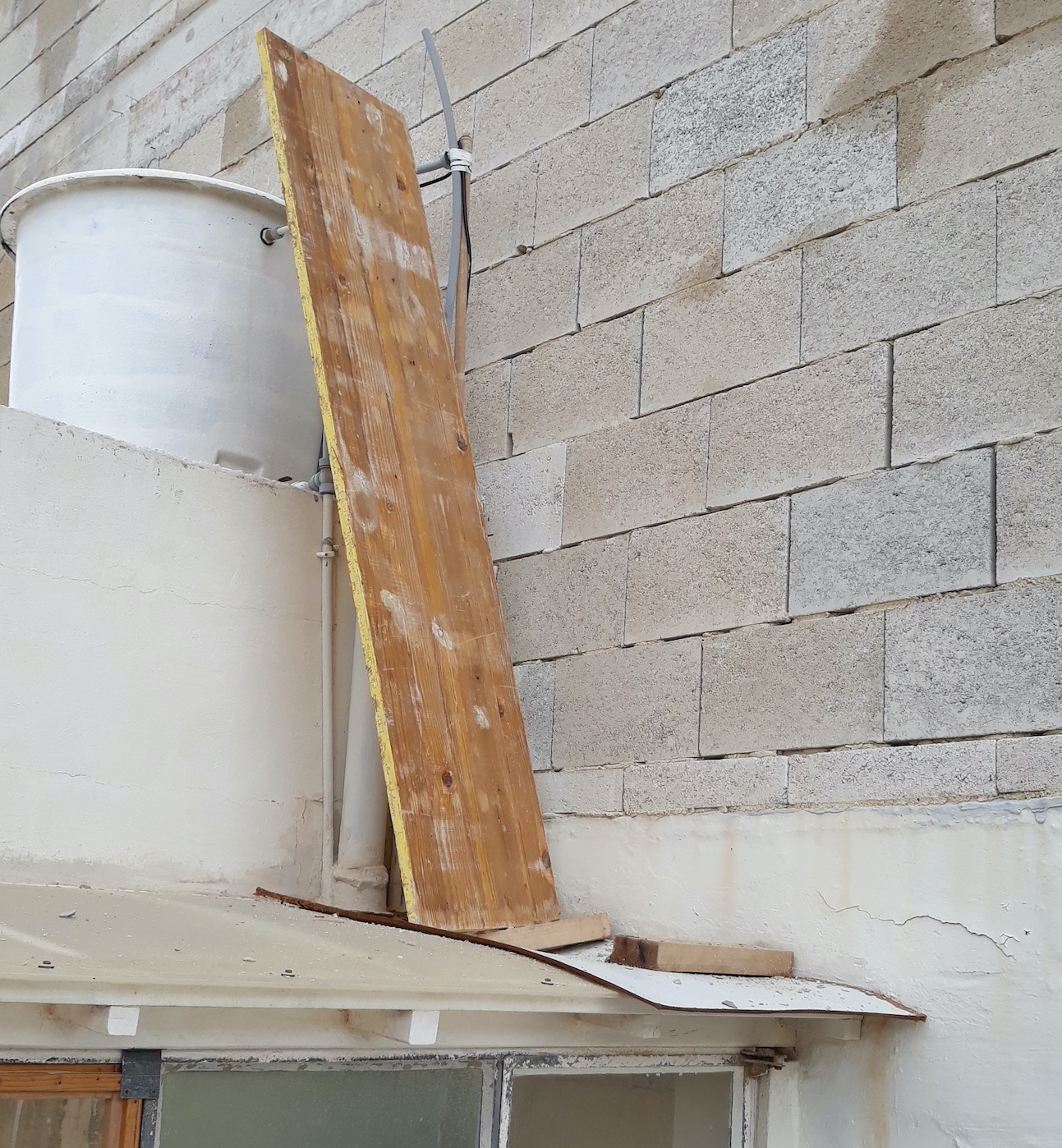 Resident iħossu f'periklu wara li taqa' injama minn sit ta' kostruzzjoni
