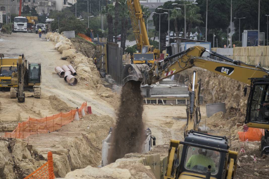 Momentum proposes midday ‘quiet period’ in bid to ease construction noise