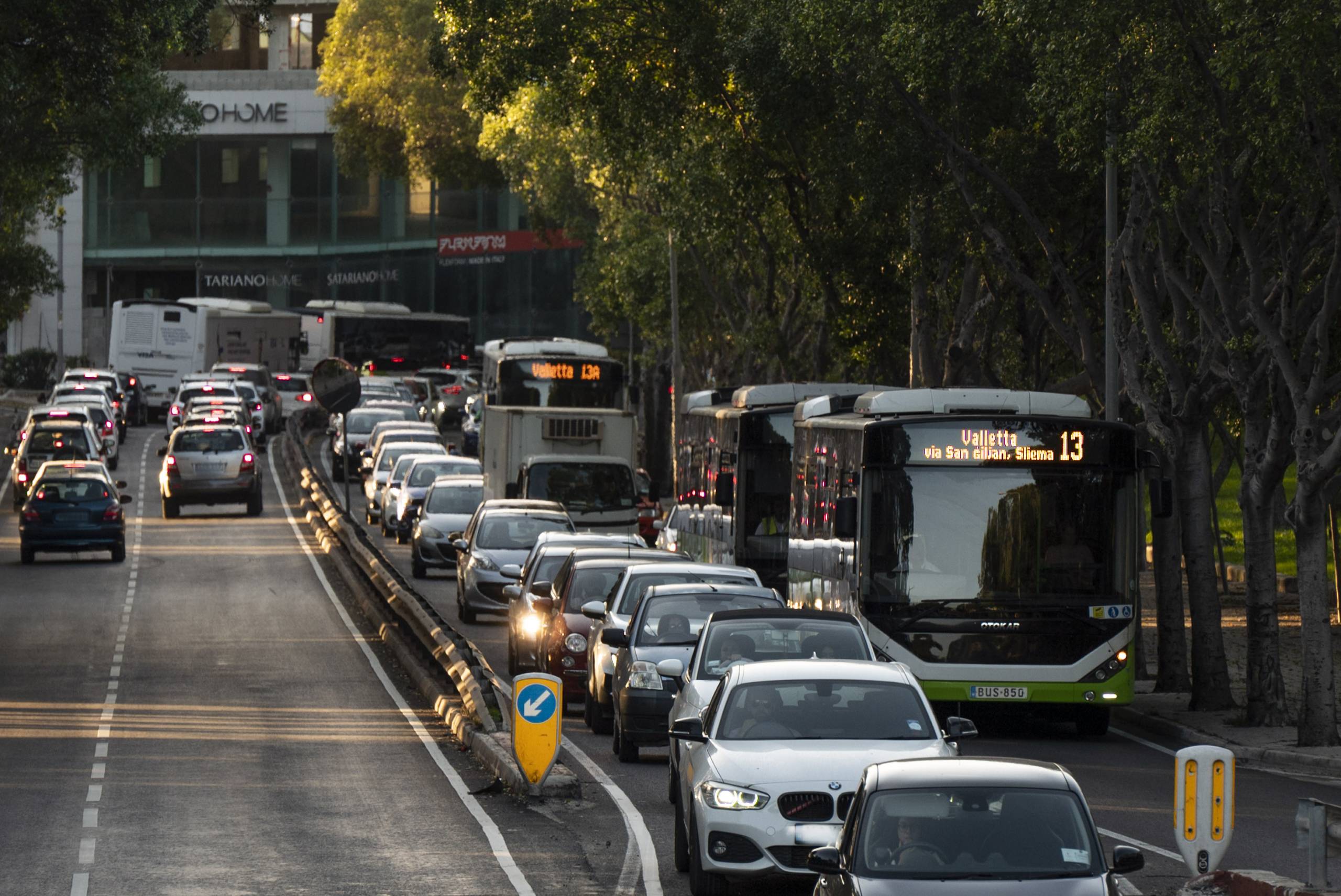 Number of vehicles on Malta’s streets increases by 115,607 in just 10 years