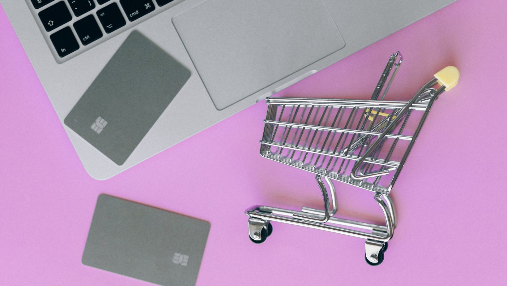 Black Friday shopping? Here's 6 tips to help you shop till you drop