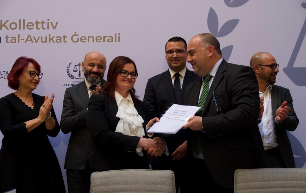 AG lawyers sign new collective agreement