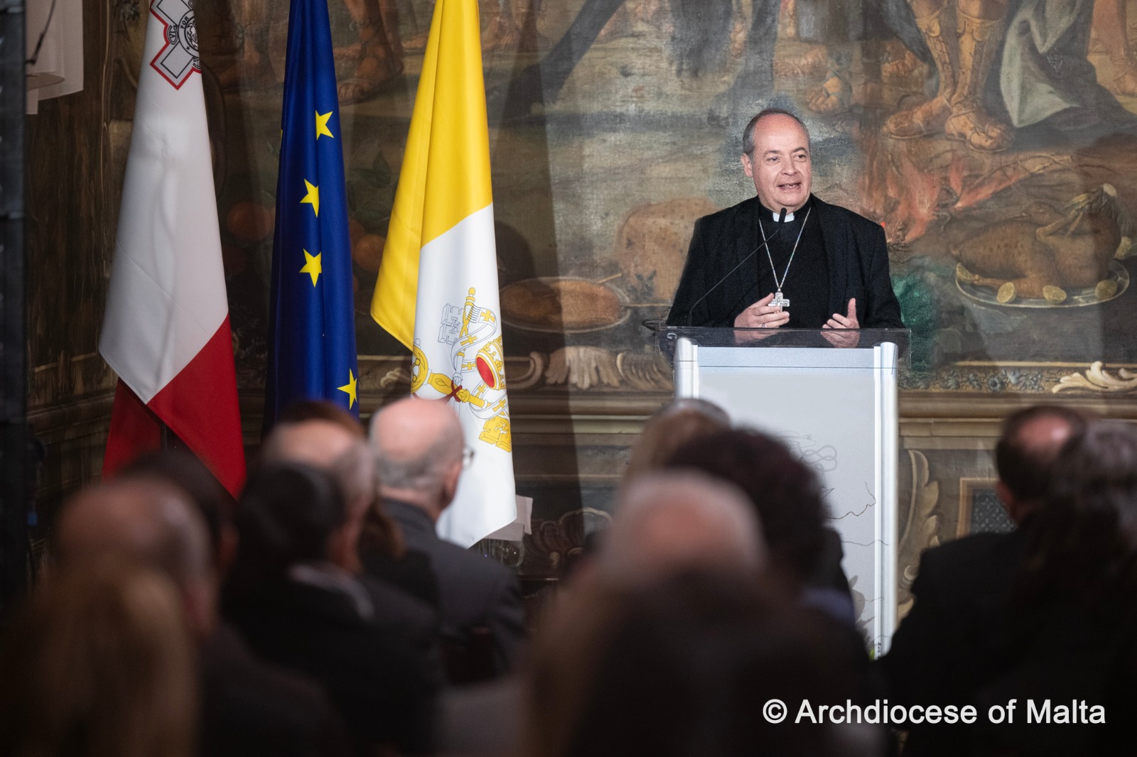 “L-akkumpanjament lill-koppji hu indispensabbli” – L-Isqof Teuma fil ...