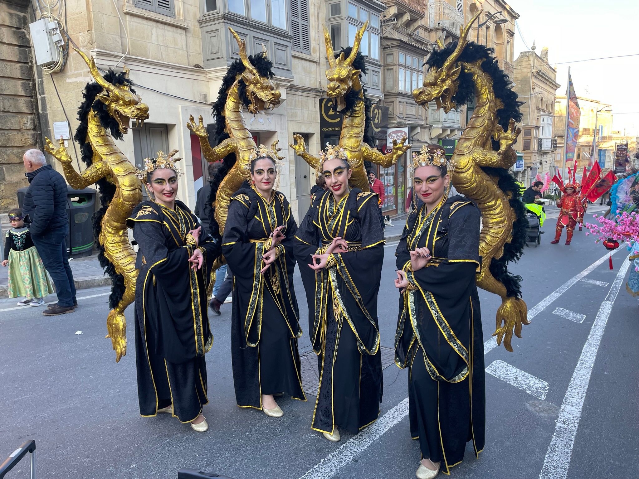 Karru u żfin tal-Karnival b’tema Ċiniża huma r-rebbieħa ta’ din is-sena ...