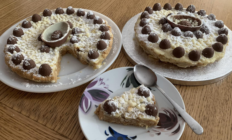 Kejk taċ-ċikkulata u likur Irlandiż - Newsbook