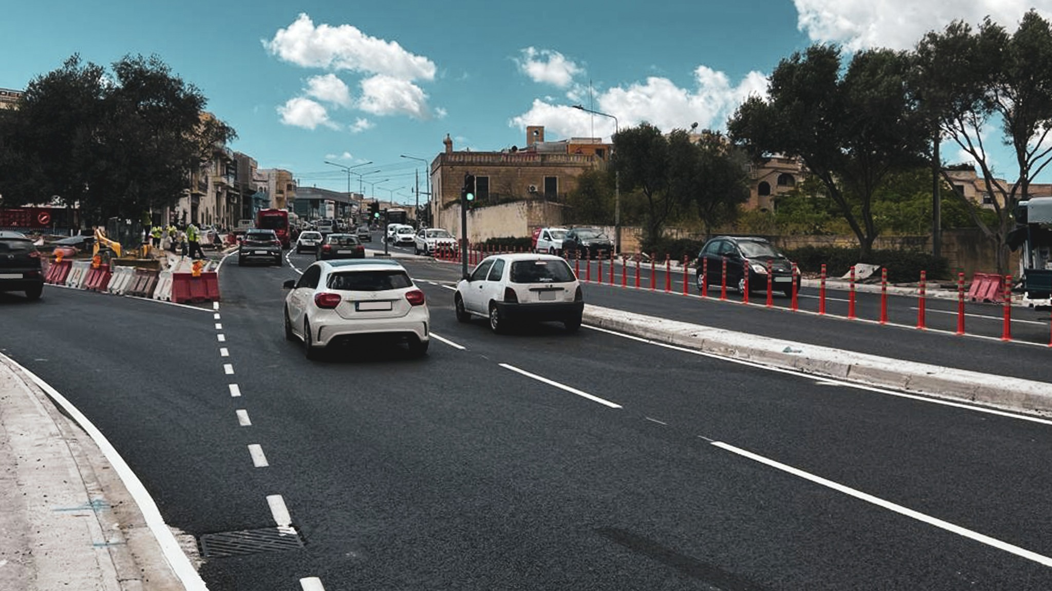 'Urgent' signage works on Mdina Road Ħaż-Żebbuġ cost taxpayers €80,000