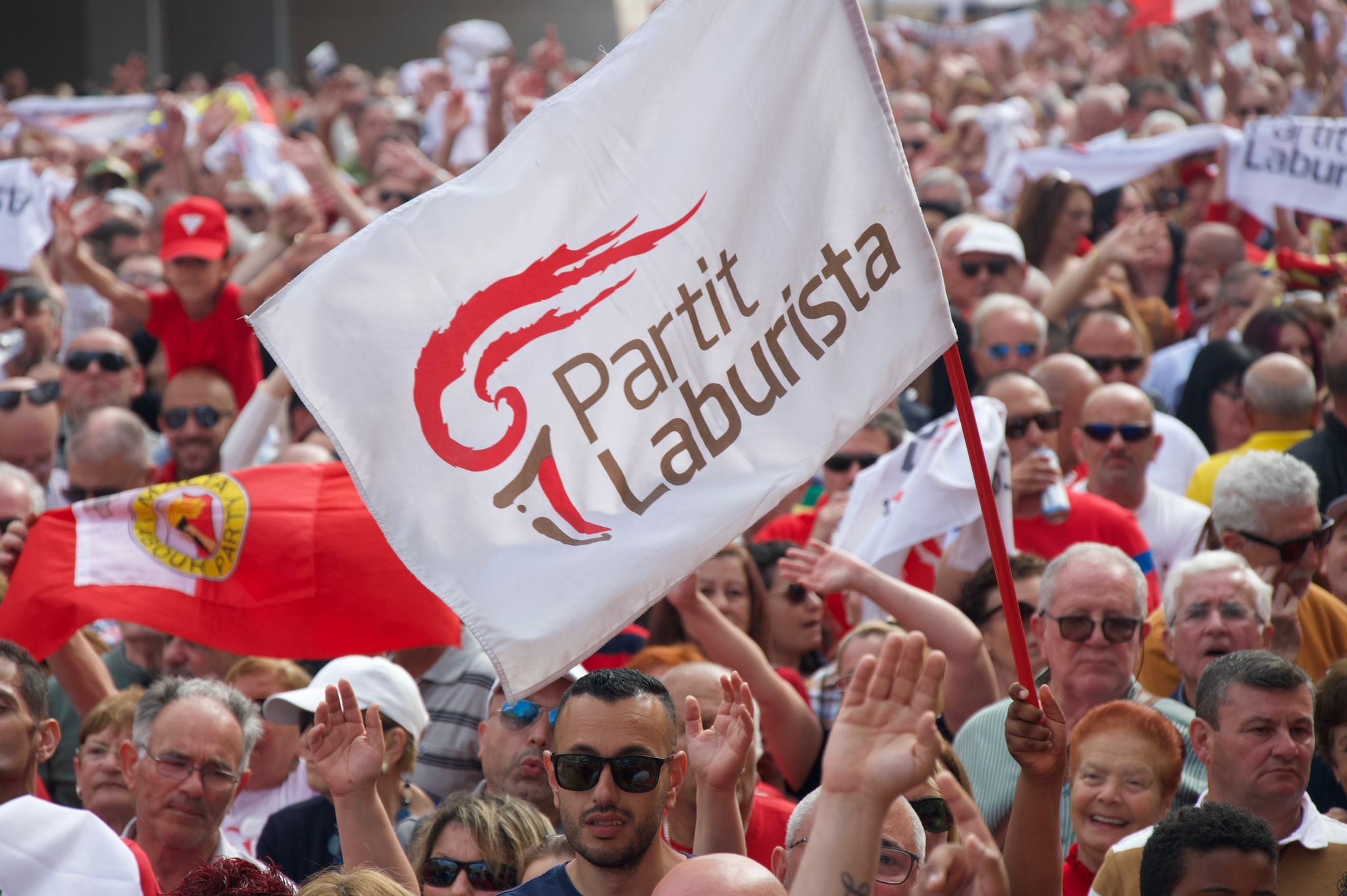 Labour maintains 25,000-vote lead as new PN leader narrows trust gap
