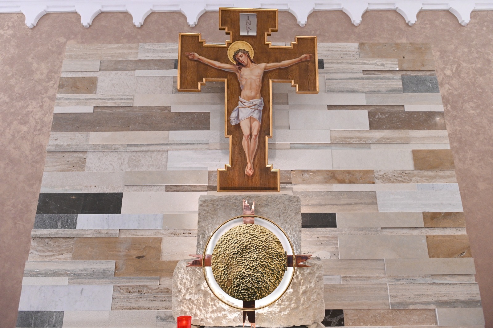 Archbishop celebrates presbyterial ordination of Salesian priest