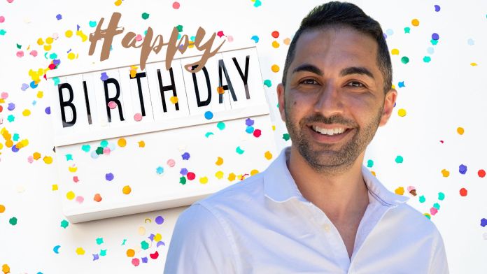 Jagħlaq sninu George Cassar ta' The Hand-book fuq 103 - Newsbook