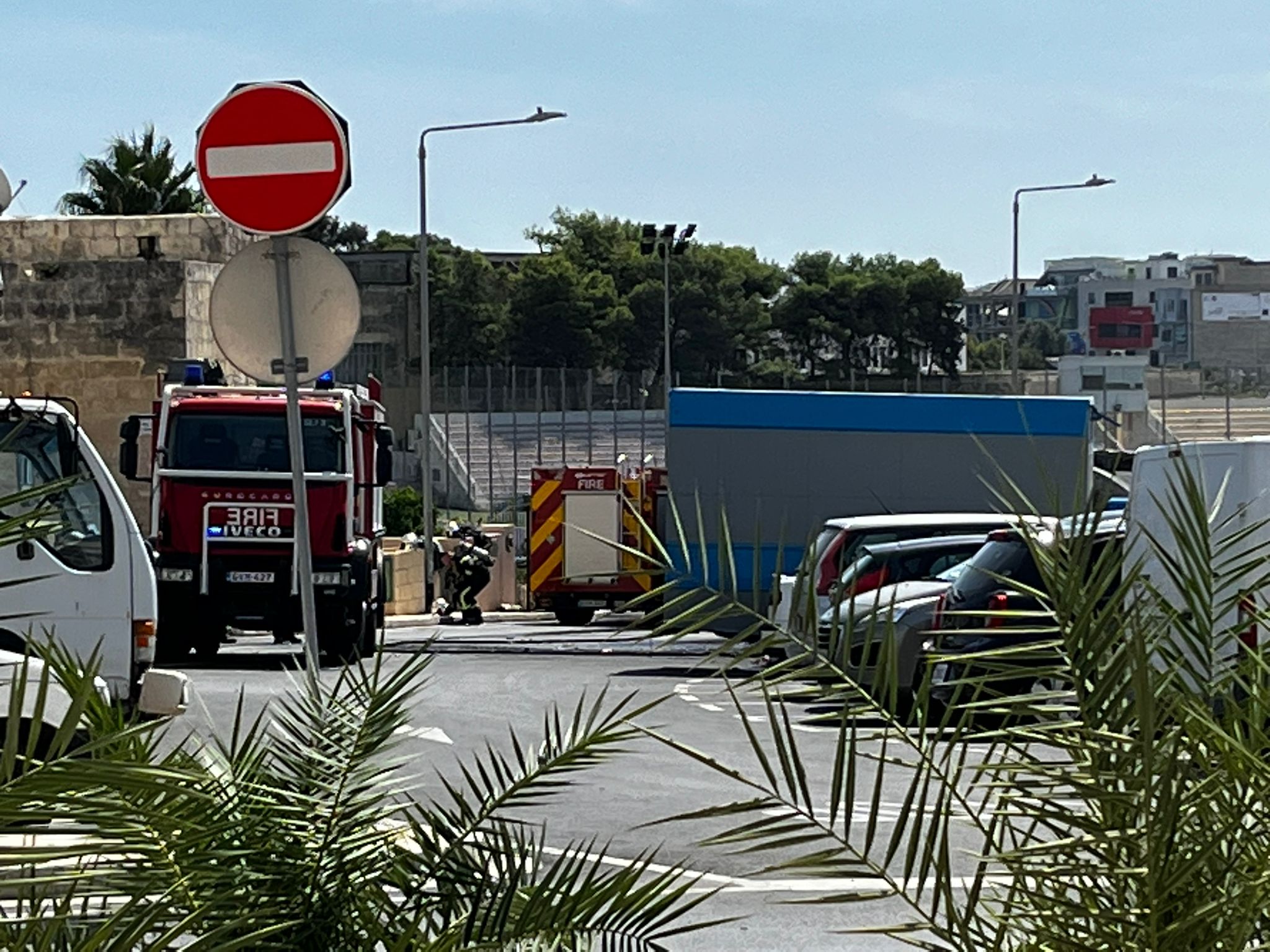Għadd ta' vetturi jieħdu n-nar f'Santa Venera